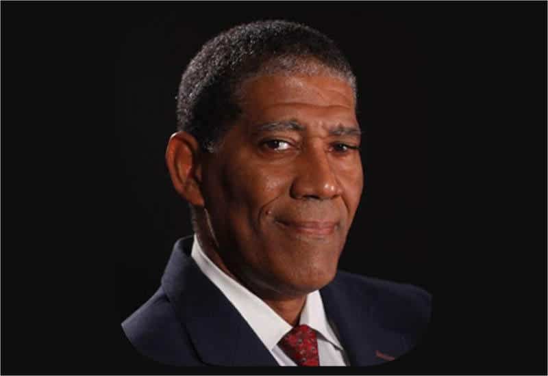 LGBT Senior Laurence Albert: bajo-barítono y budista | Revista Focus LGBT