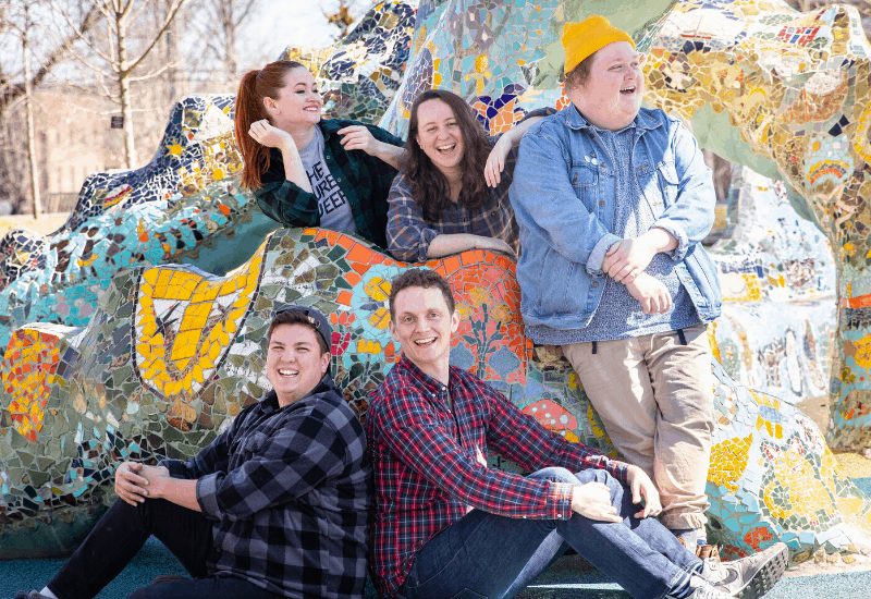 Comedia inclusiva: Third Coast Comedy Club mantiene entretenidos a los ...